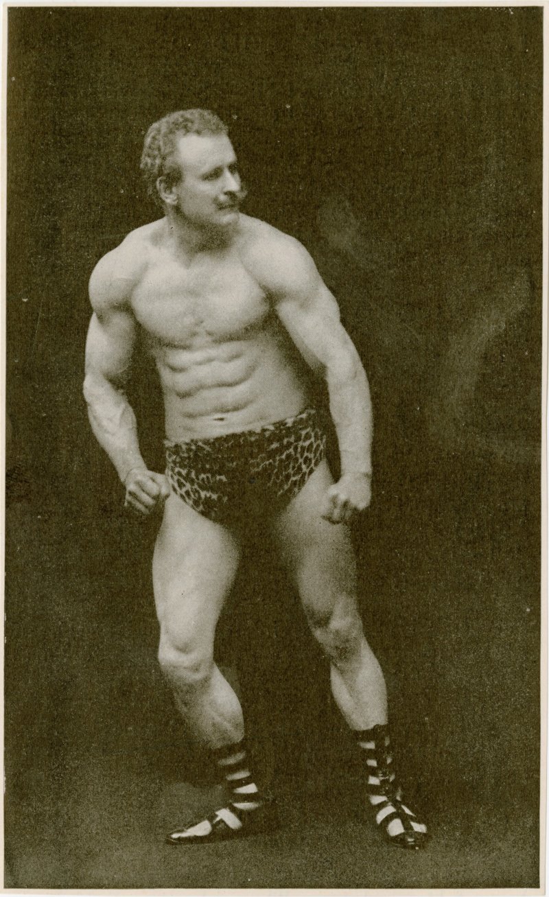 Eugen Sandow front defensive pose | Rogue Australia